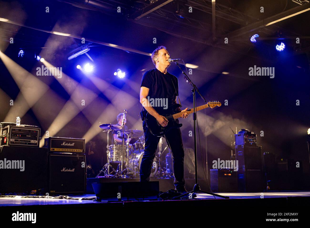 Bret Domrose and Robert Mailhouse of Dogstar Stock Photo - Alamy