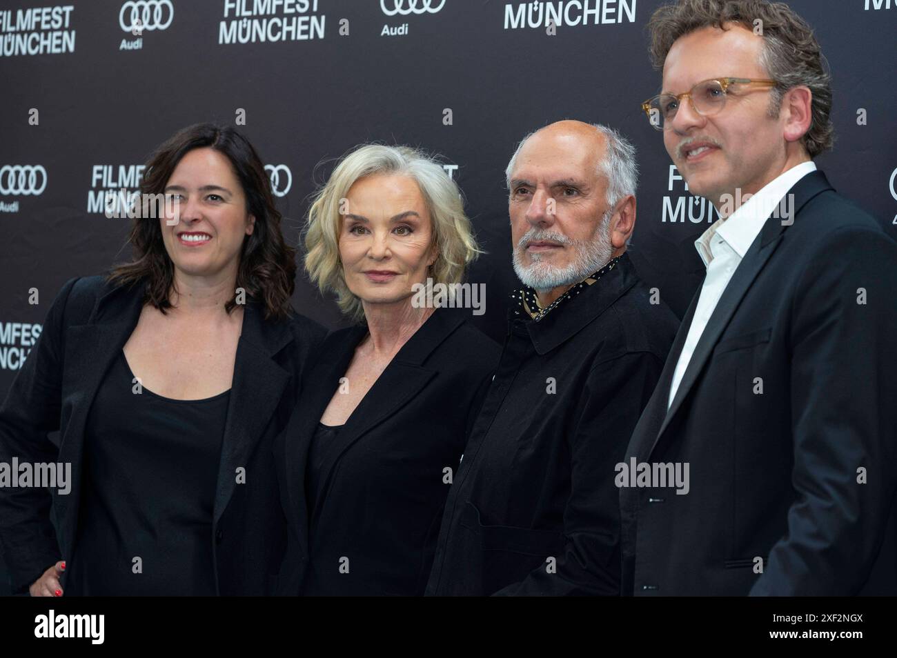 Julia Weigl, Michael Cristofer, Jessica Lange und Christoph Gröner bei ...