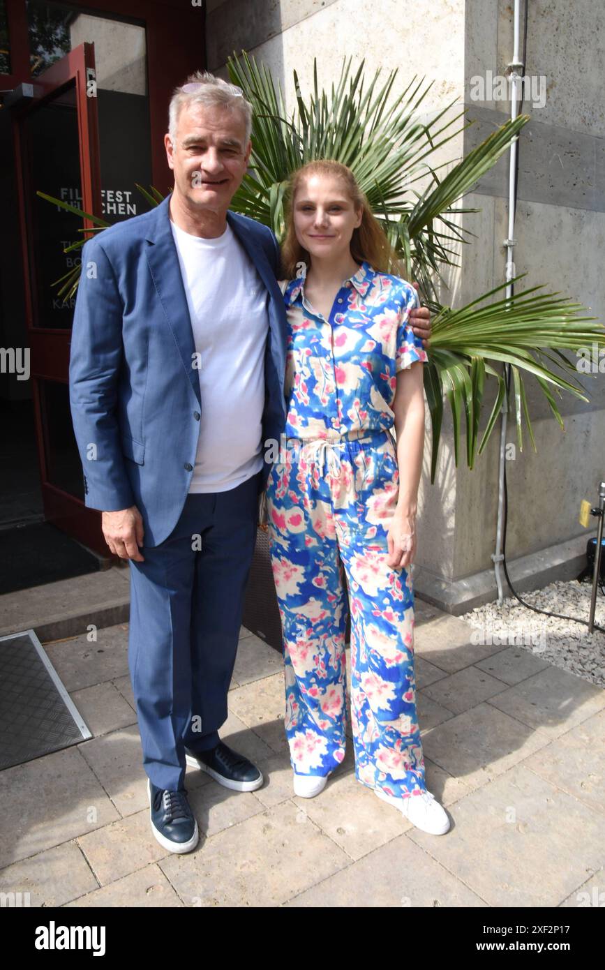 Heinrich Schafmeister Schauspieler Stephanie Lexer Schauspielerin ...