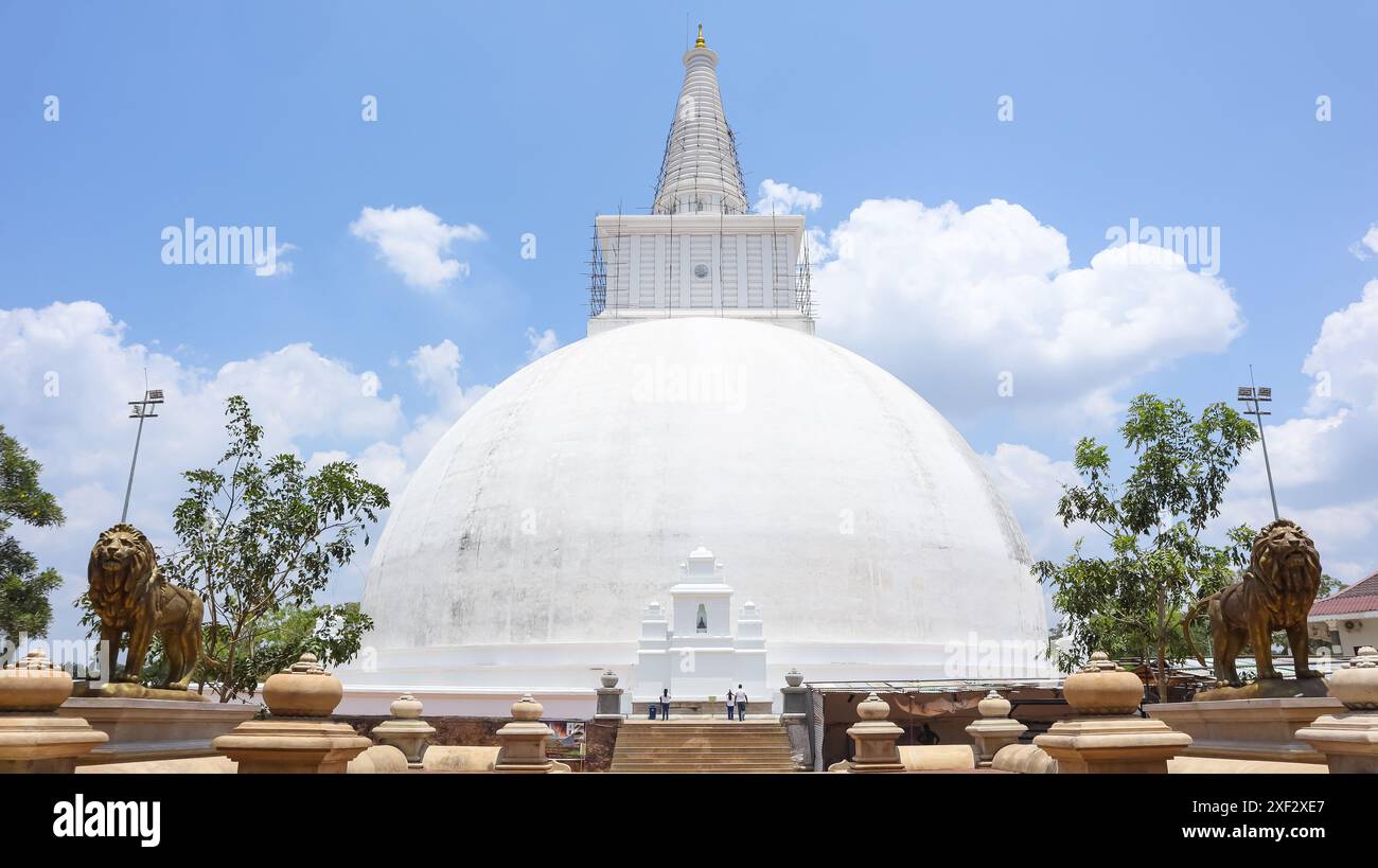 Sada Hiru Seya Stupa, one of Largest Stupa in Sri Lanka Built by King ...