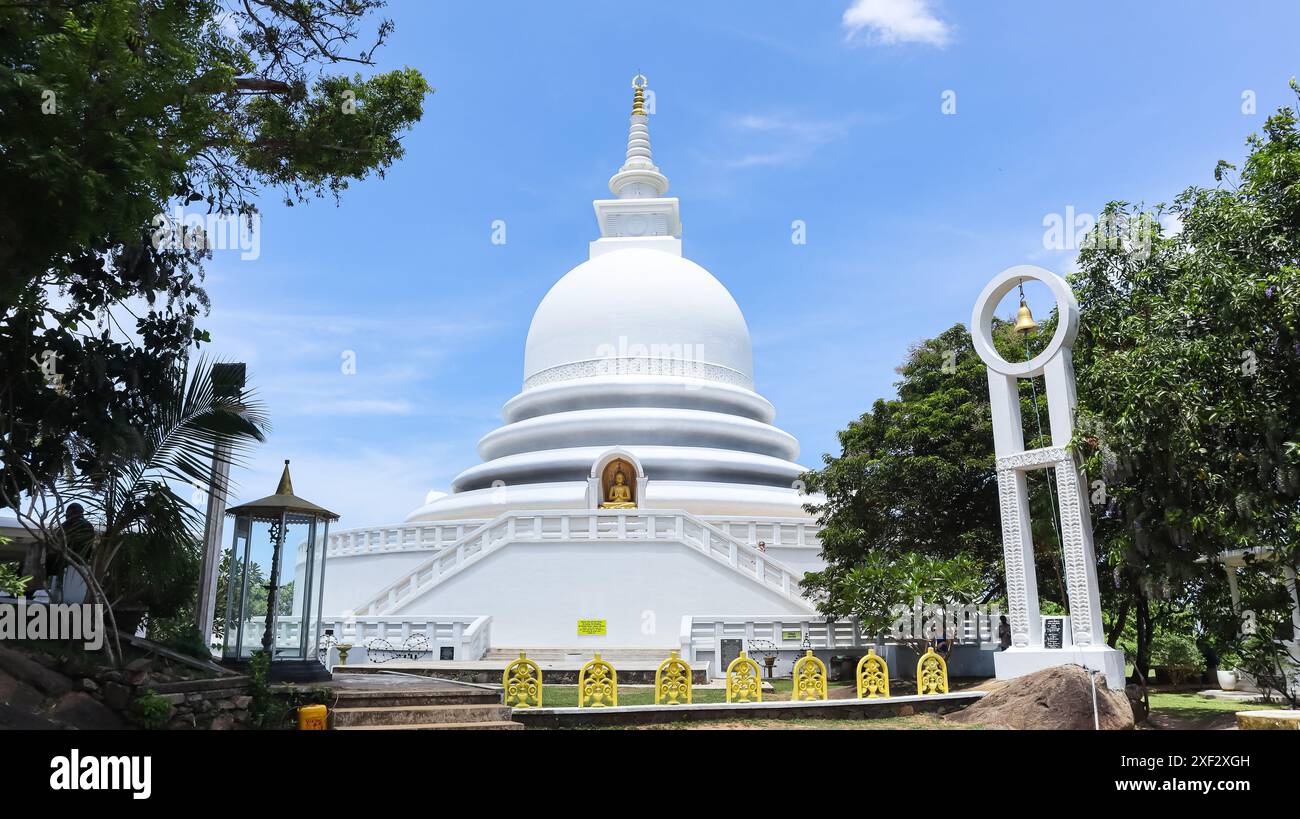 Japanese Peace Pagoda Rumassala, Galle, Sri Lanka Stock Photo - Alamy