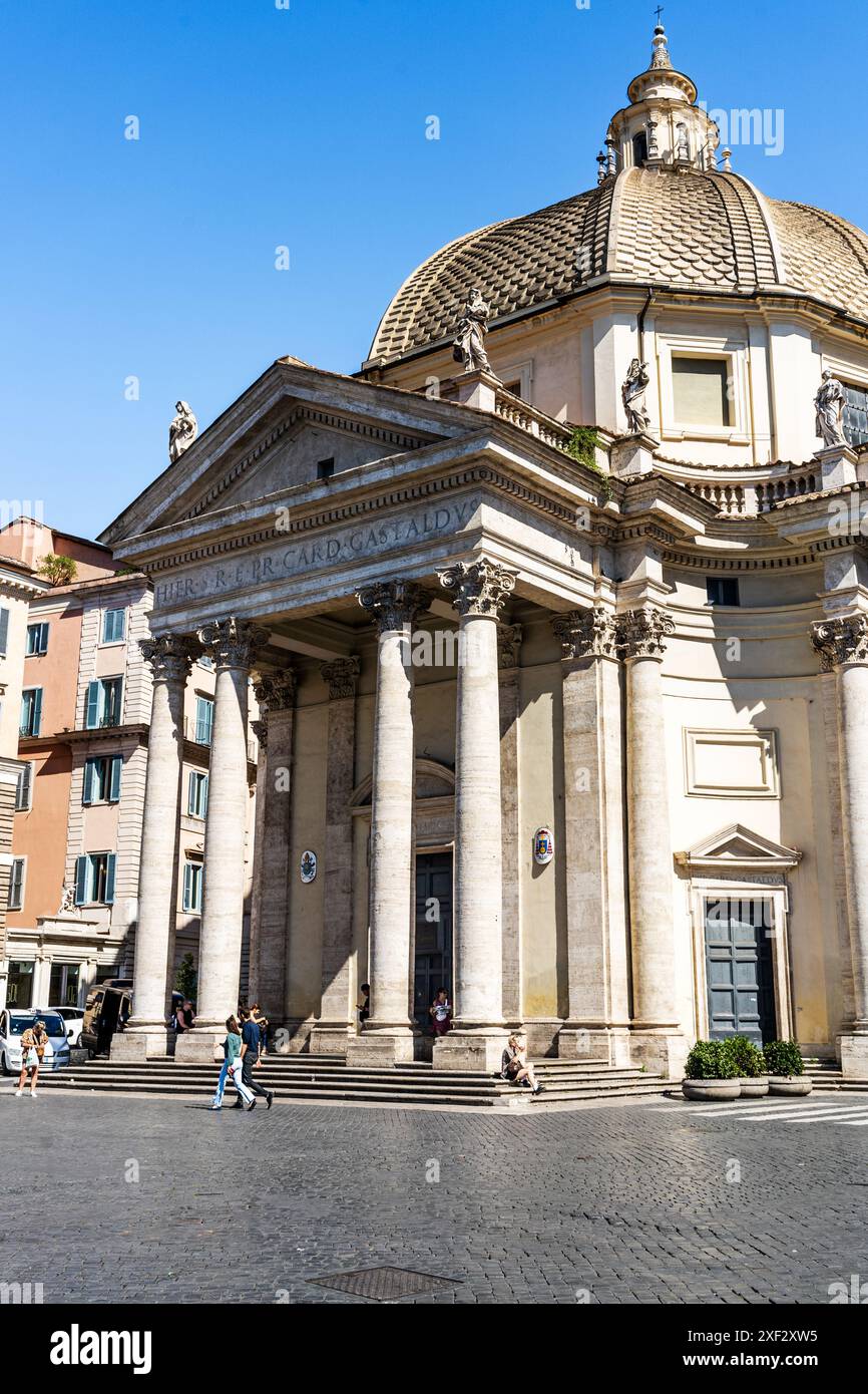 Basilica di santa maria in montesanto rome hi-res stock photography and ...