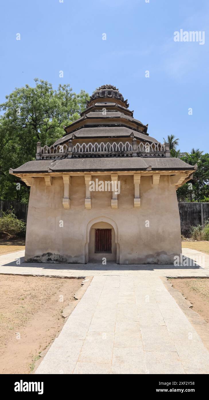 Vijayanagara dynasty hi-res stock photography and images - Alamy