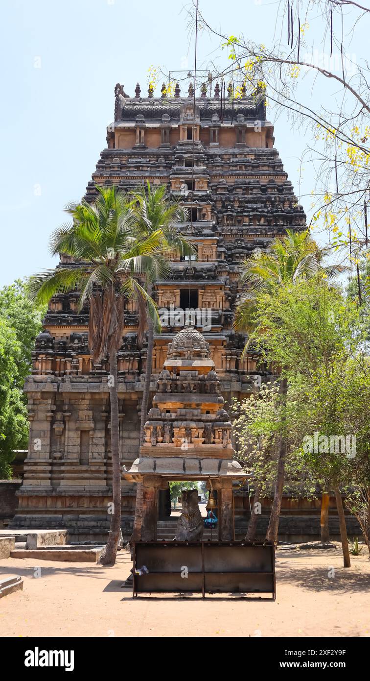 Statue of Nandi and gopuram of Vimahav Maharaja Sri Vaaleeswarar Temple ...