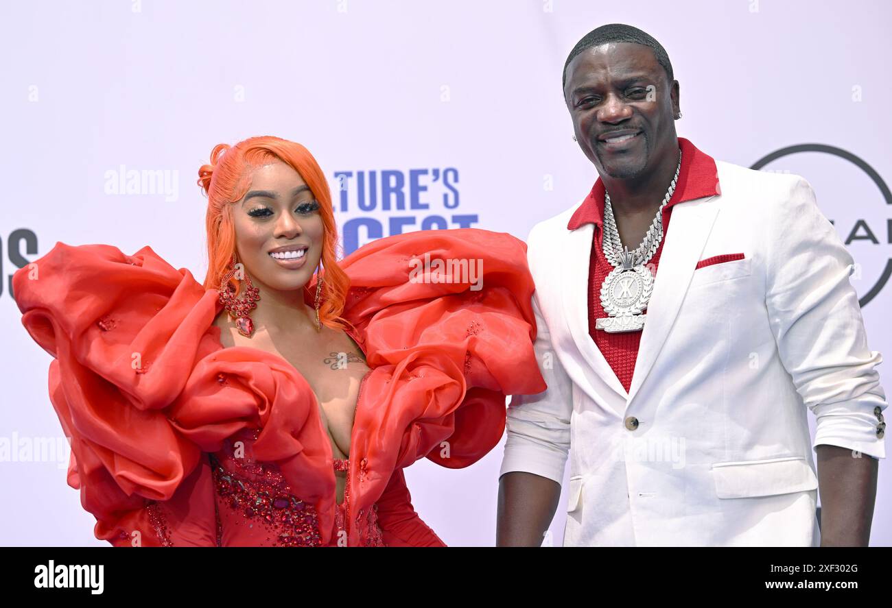 Los Angeles, United States. 30th June, 2024. Akon (R) and Amirror ...