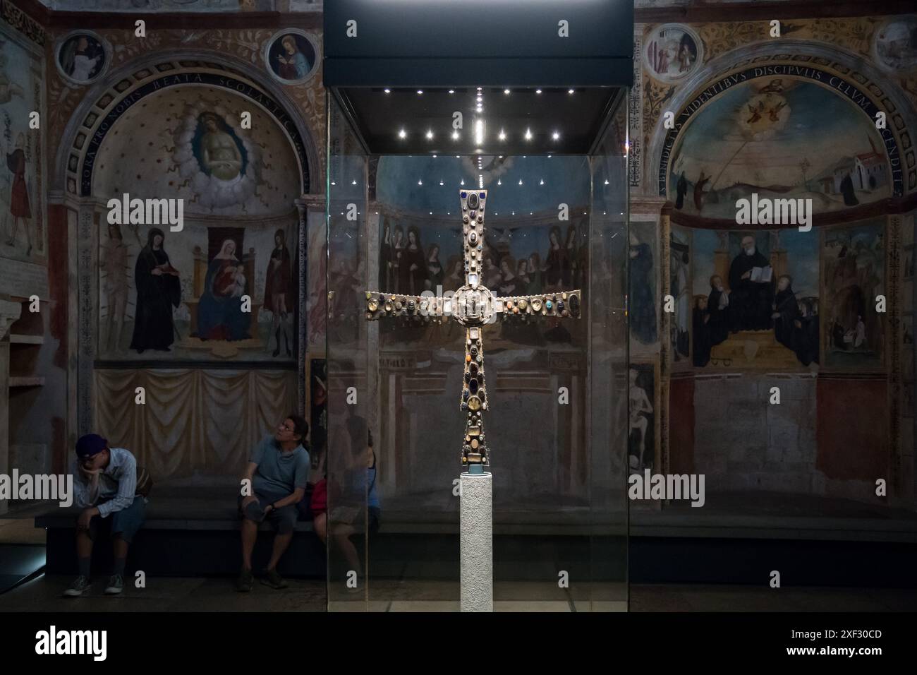 Lombard Wooden gold-plated processional Croce di Desiderio (Cross of ...