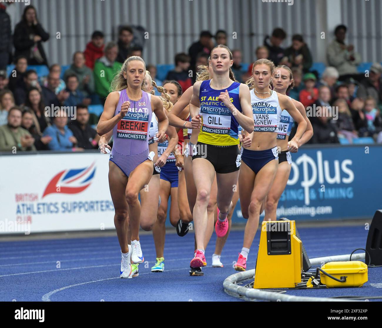 Phoebe Gill and Jemma Reekie competing in women's 800m finals at the UK ...