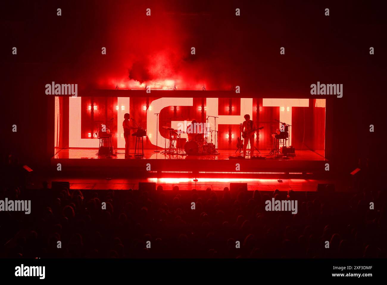 LONDON, ENGLAND - MAY 30: Jean-Benoît Dunckel and Nicolas Godin of ’AIR ...