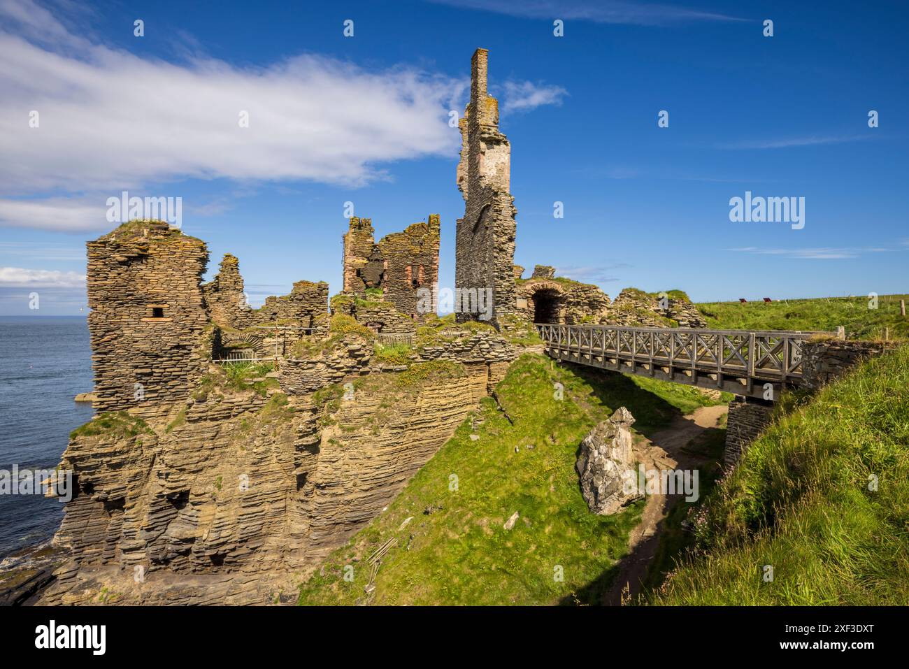 Castle Sinclair on the Bay of Sinclair, Caithness, Scotland Stock Photo ...