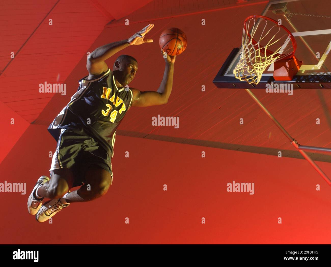 Basketball jump hi-res stock photography and images - Alamy