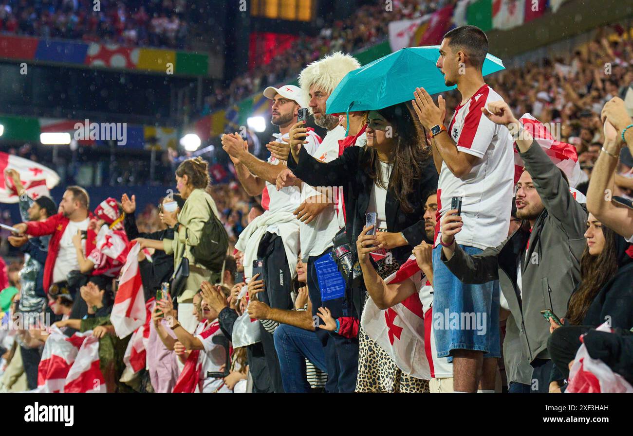 GEO fans celebrate their team after the best of 16 match SPAIN ...