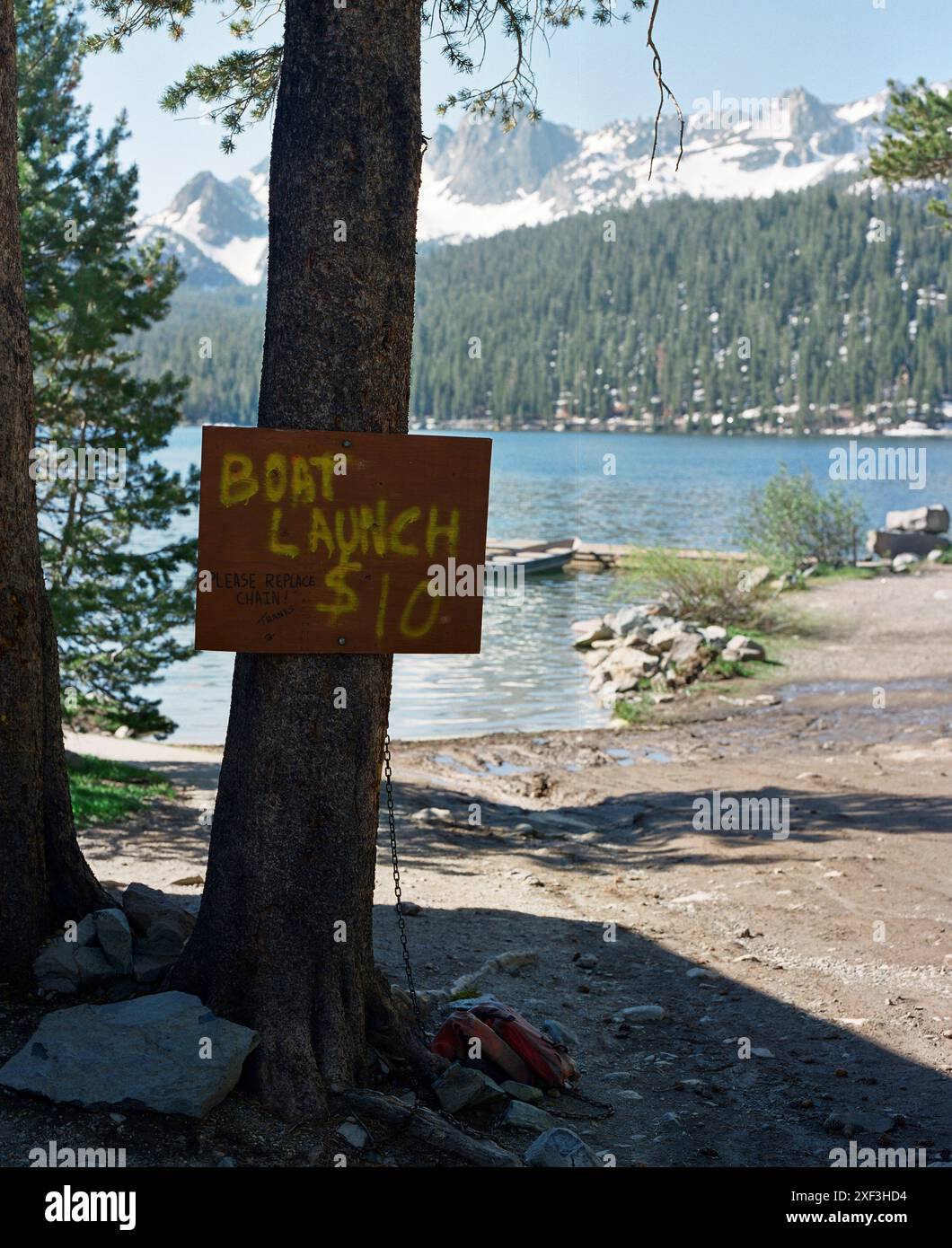 Boat launch sign hi-res stock photography and images - Alamy
