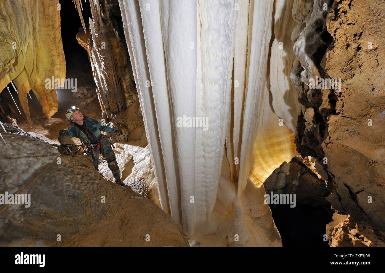 The Underworld - Photographs from caves all over the world Stock Photo ...