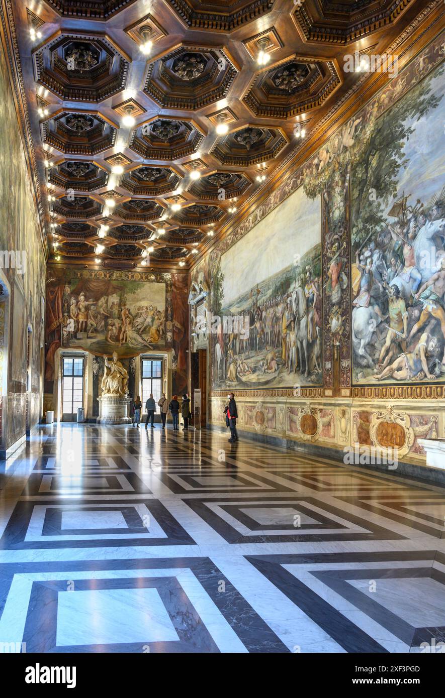A huge statue of Pope Urban VIII sculpted by Gian Lorenzo Bernini in ...