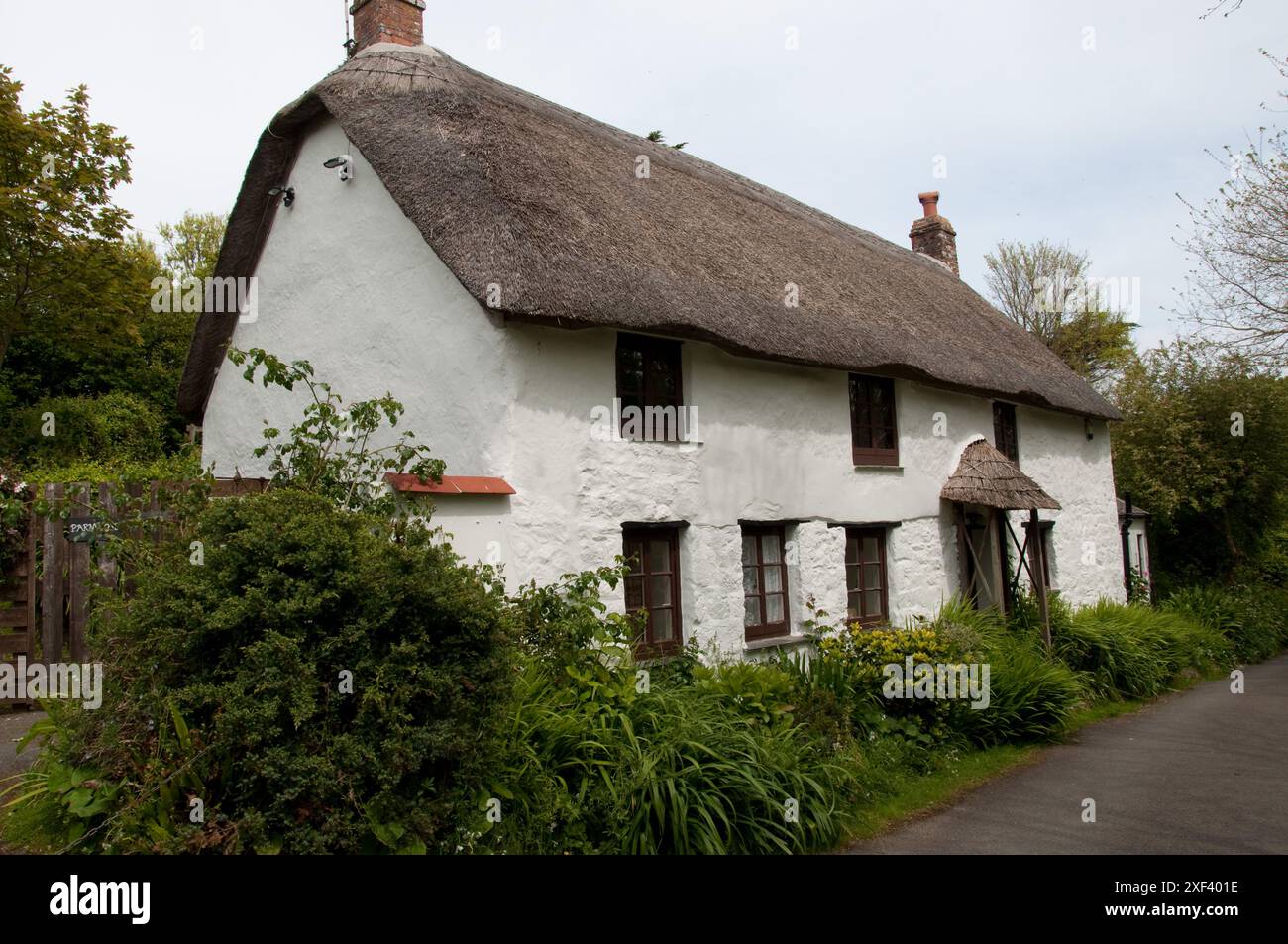 Thatched cottage, Church Cove, The Lizard, Cornwall, UK - this is one ...