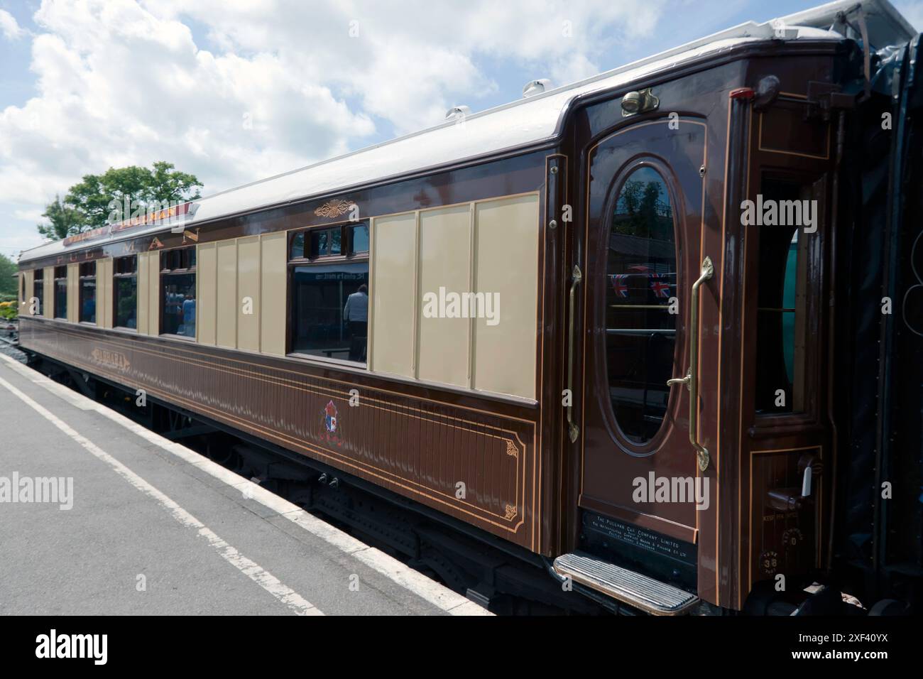 Pullman car hi-res stock photography and images - Alamy