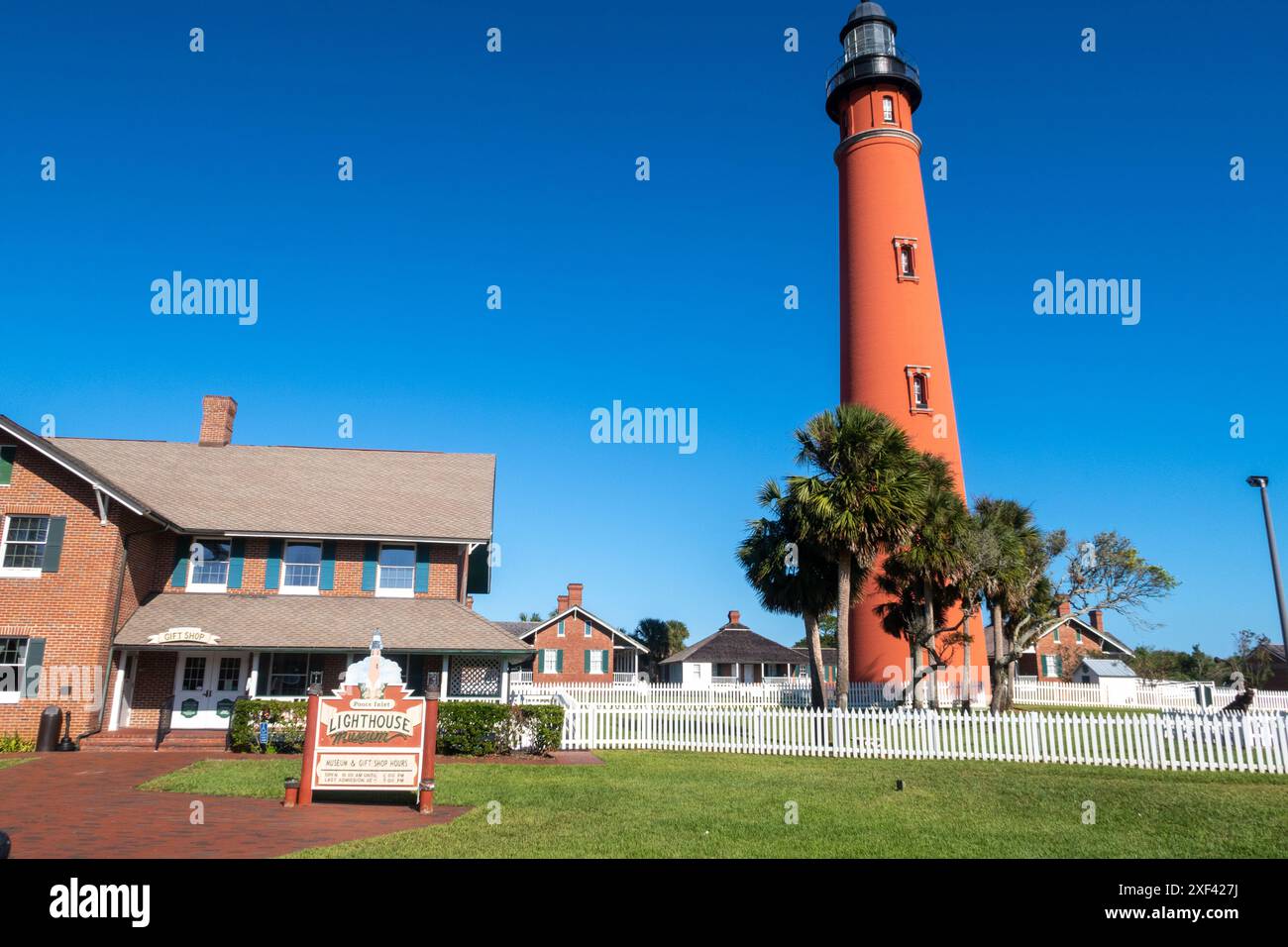 Ponce inlet lighthouse park hi-res stock photography and images - Alamy