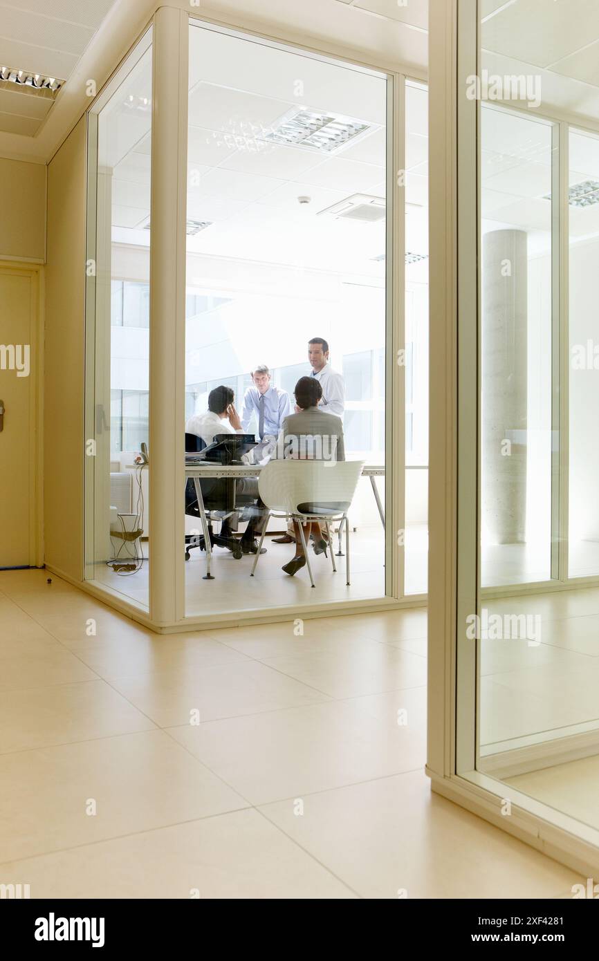 Sit stand desks hi-res stock photography and images - Alamy