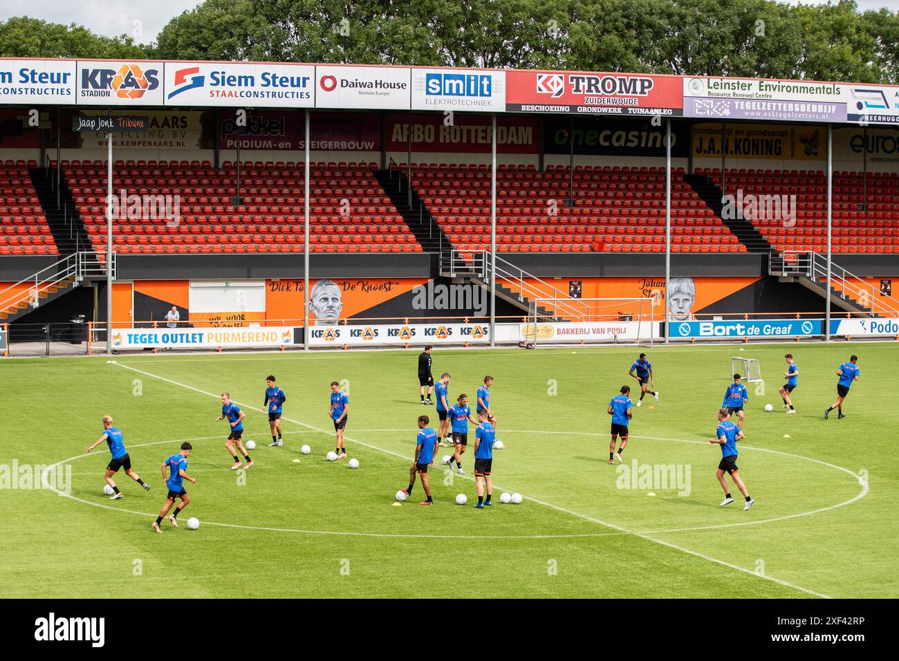 VOLENDAM, 01-07-2024, Kras Stadium, Dutch Football, Keuken Kampioen ...