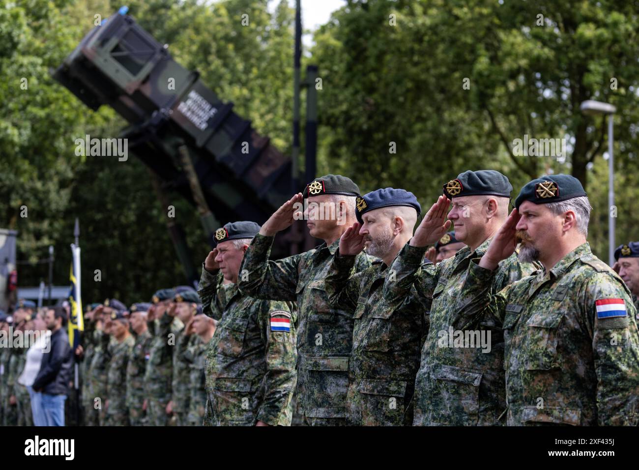 VREDEPEEL - Military personnel took office during a founding ceremony ...