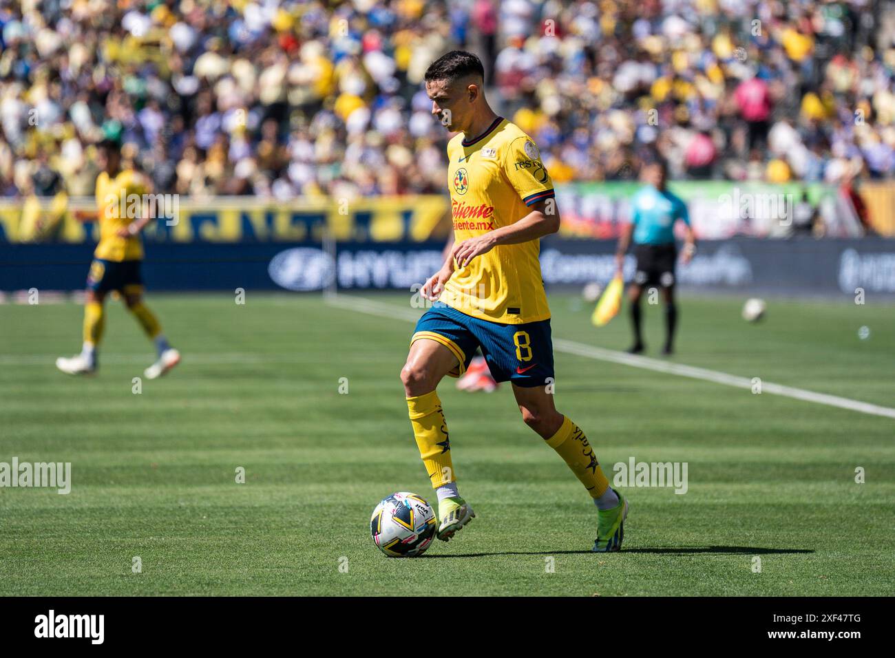 América midfielder Álvaro Fidalgo (8) during the 2024 Campeón de ...
