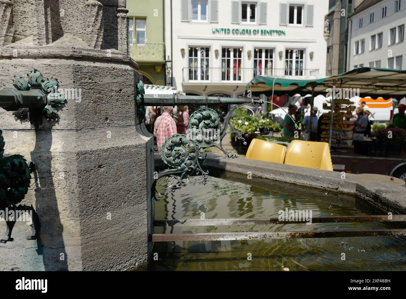 Historic fountain at the market in Freiburg Stock Photo - Alamy