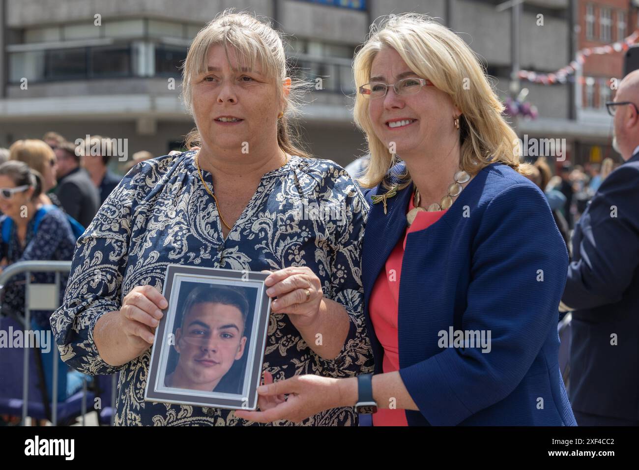 Southend on Sea, UK. 1st Jul, 2024. Southend West MP Anna Firth, right ...