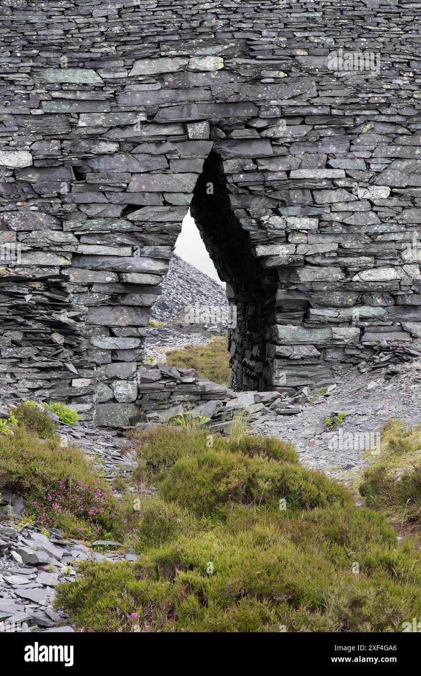 Incline for lowering slate down the quarry hi-res stock photography and ...