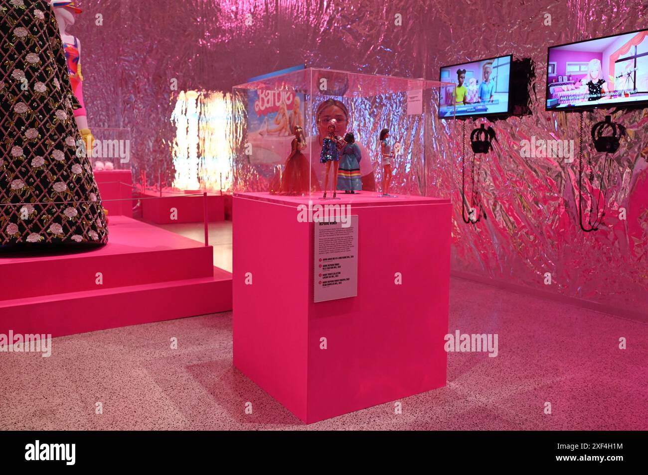 The Design Museum in London unveils it's exhibition on the design story ...