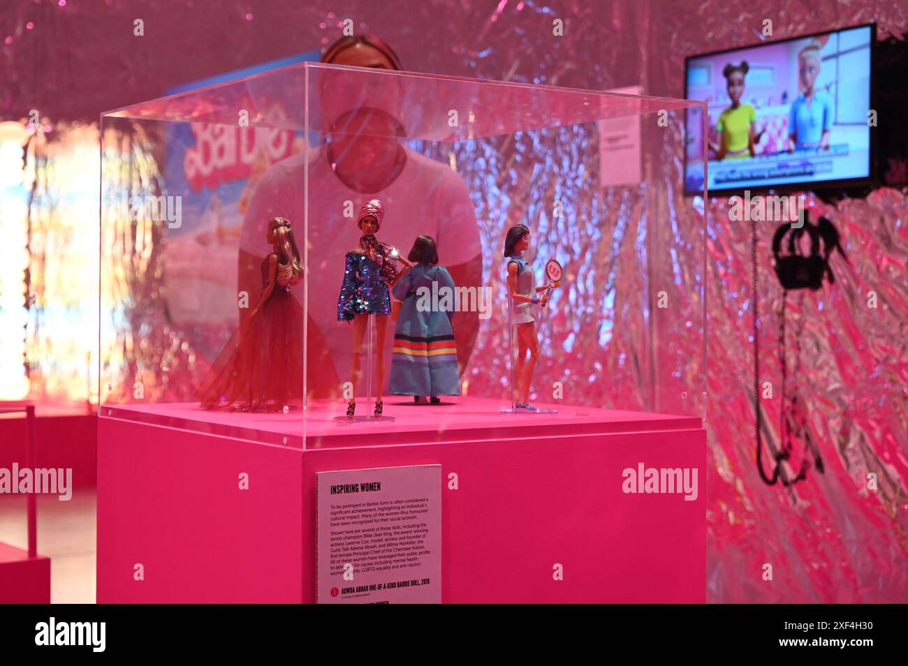 The Design Museum in London unveils it's exhibition on the design story ...