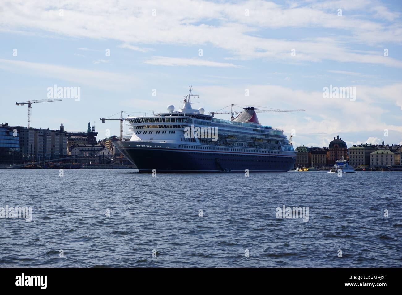 Large ship stockholm hi-res stock photography and images - Alamy