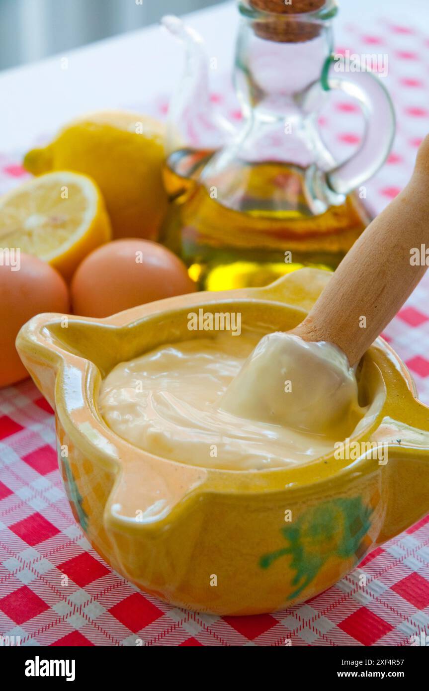 Mayonesa de huevo hi-res stock photography and images - Alamy
