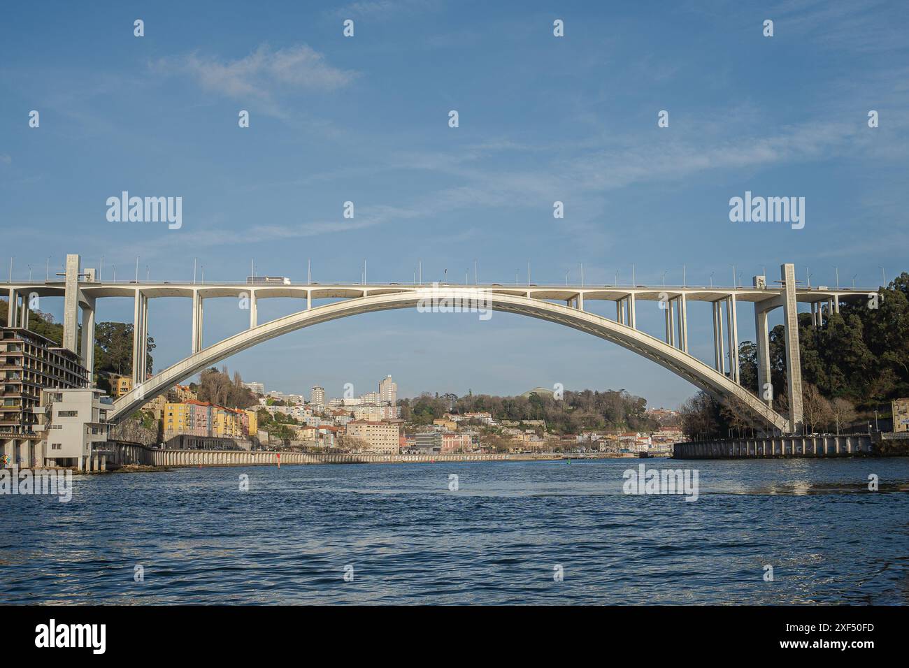 Arrábida bridge douro river hi-res stock photography and images - Alamy