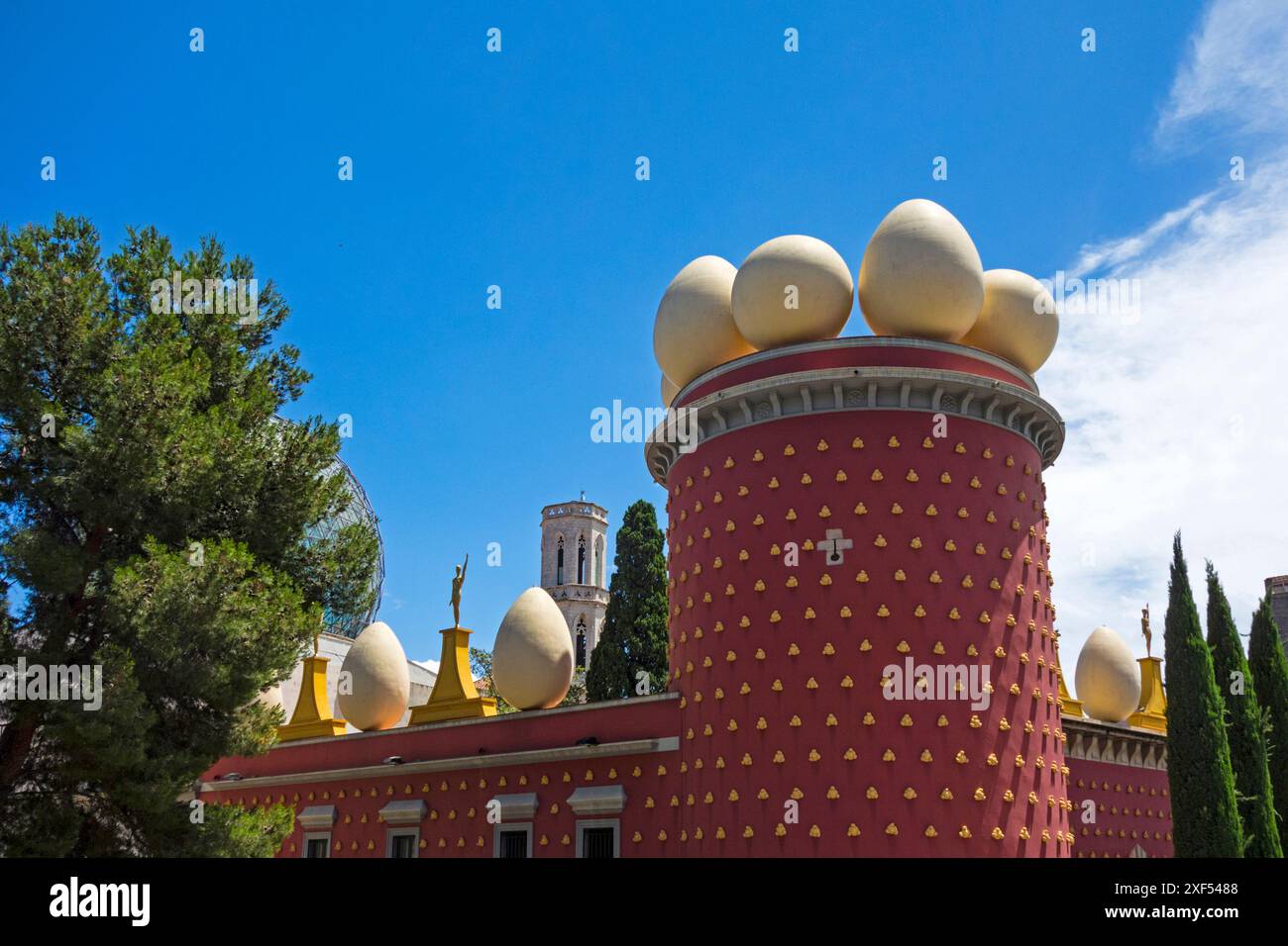 Salvador dalí theatre museum hi-res stock photography and images - Alamy