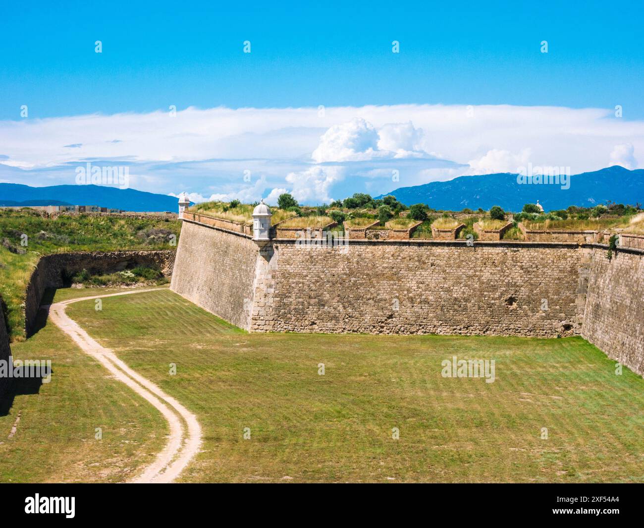 Fort san pedro military hi-res stock photography and images - Alamy
