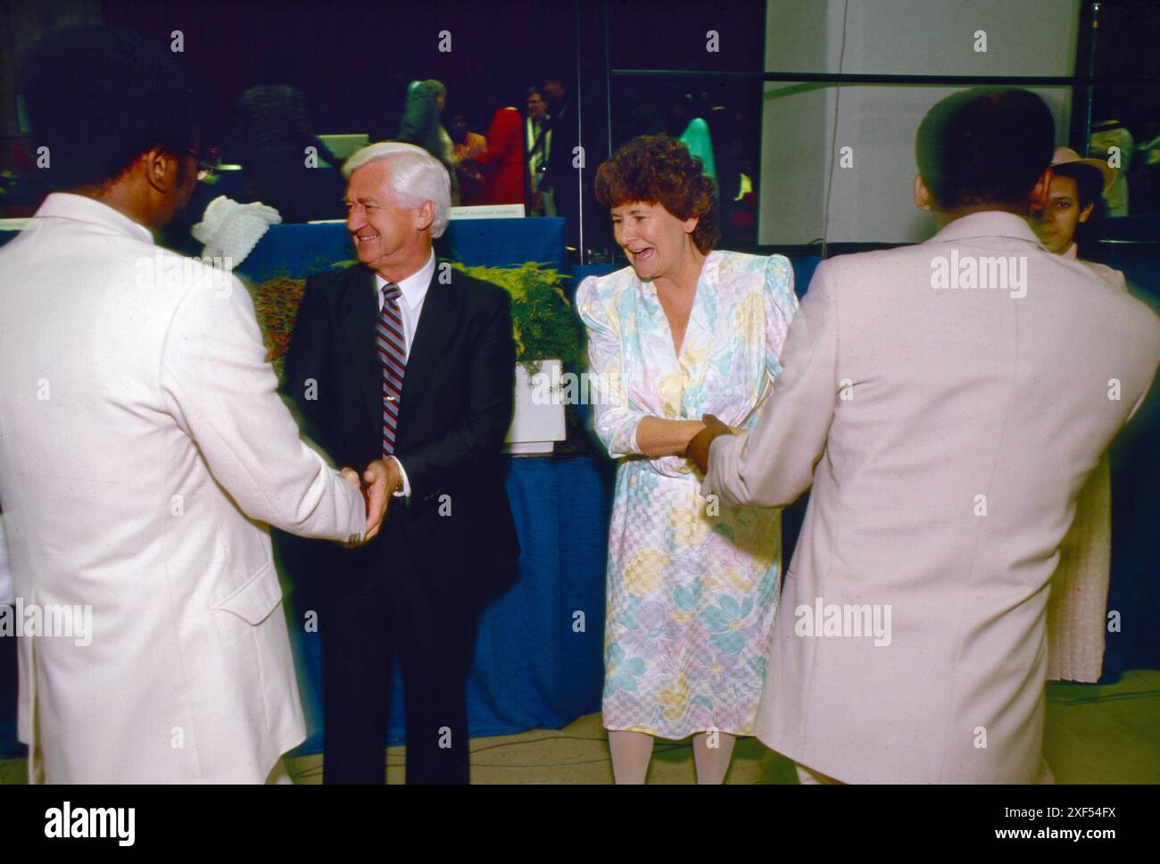 Bishop Elwood (1929-2009) and Roberta Matthews American Evangelists ...