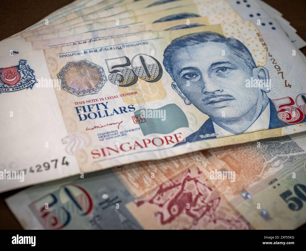 Fifty singapore dollar note hi-res stock photography and images - Alamy