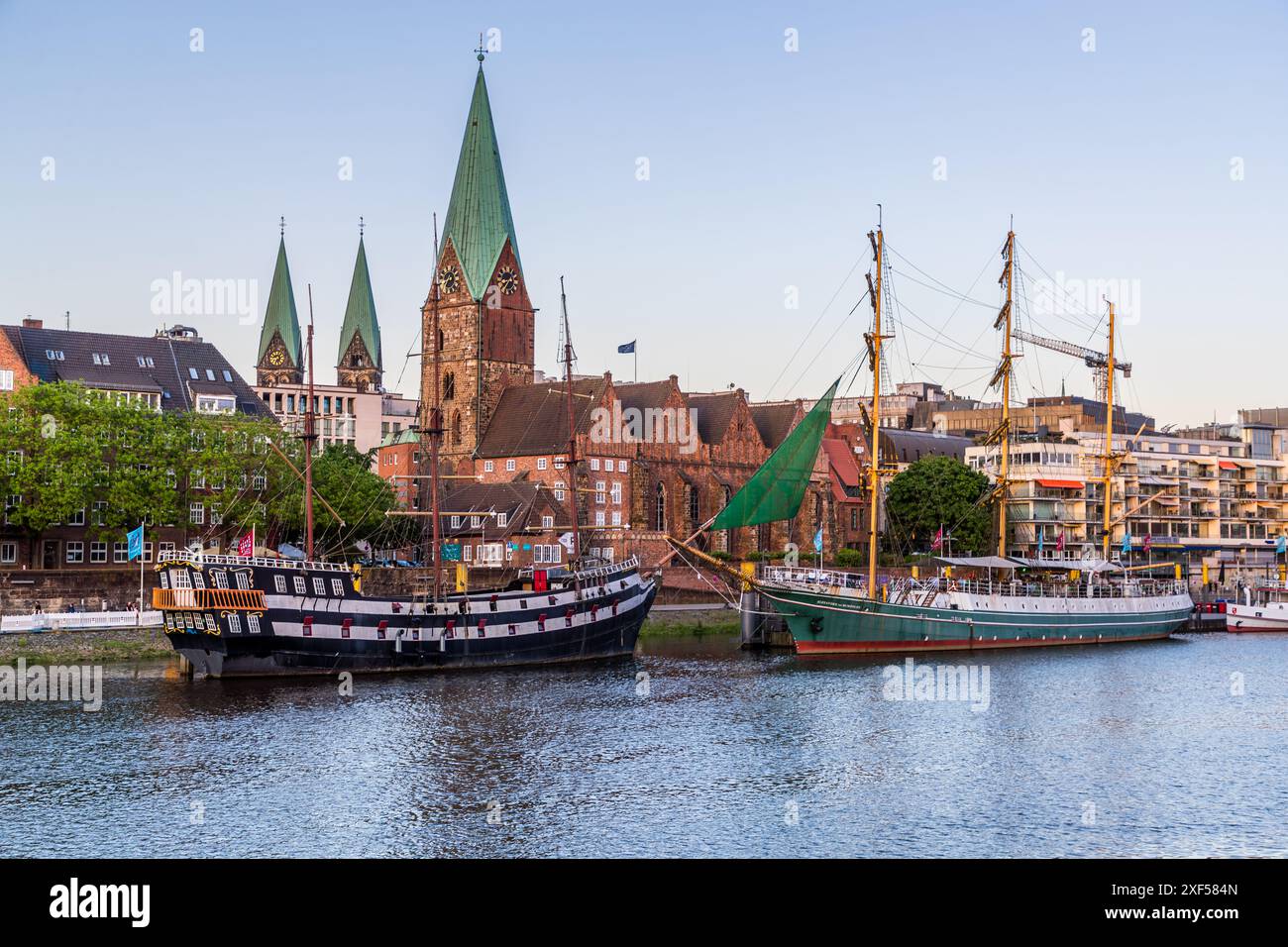 The sailing ships "Admiral Nelson" and "Alexander von Humboldt" on the ...