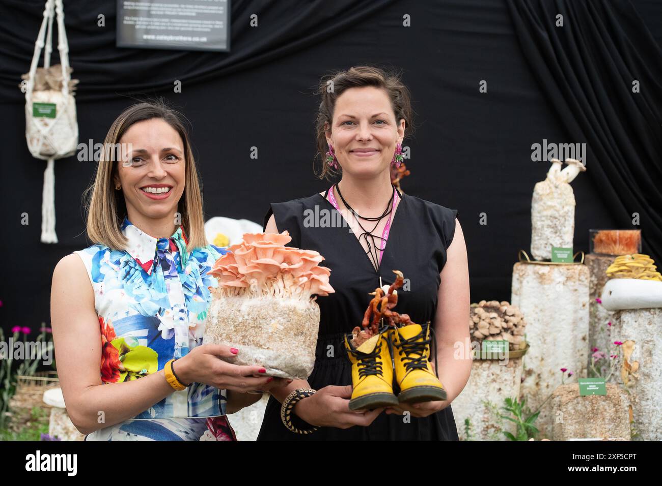 East Molesey, UK. 1st July, 2024. Sisters Jodie and Lorraine Bryan aka the Caley Bros with ...