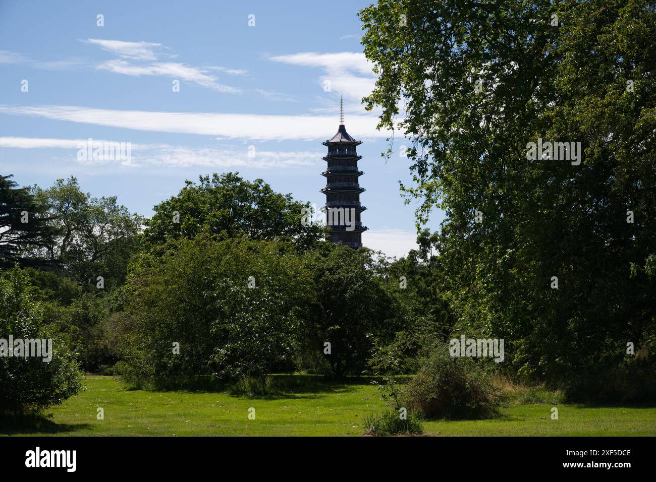 The Great Pagoda at Kew Gardens in London Stock Photo - Alamy