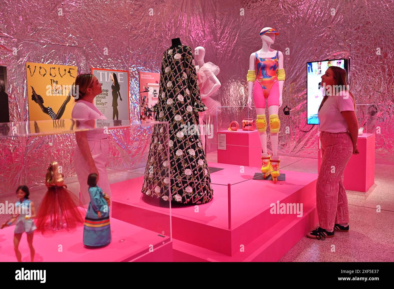 The Design Museum in London unveils it's exhibition on the design story ...
