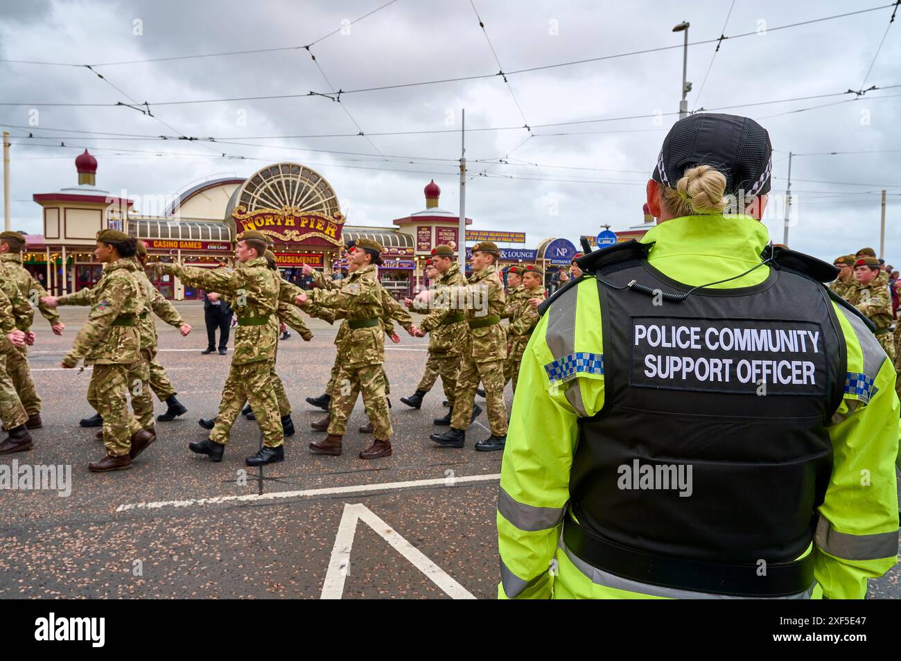 Police march past during parade hi-res stock photography and images - Alamy