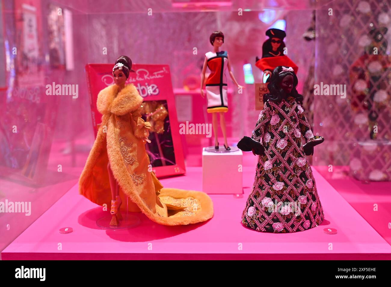 The Design Museum in London unveils it's exhibition on the design story ...