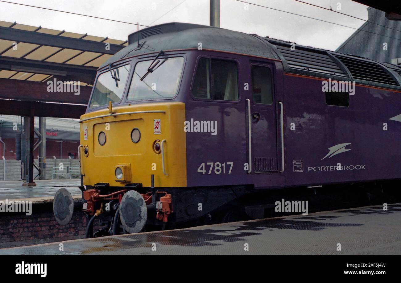 Porterbrook livery hi-res stock photography and images - Alamy