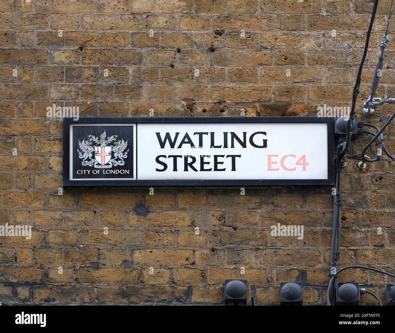 Watling street london hi-res stock photography and images - Alamy