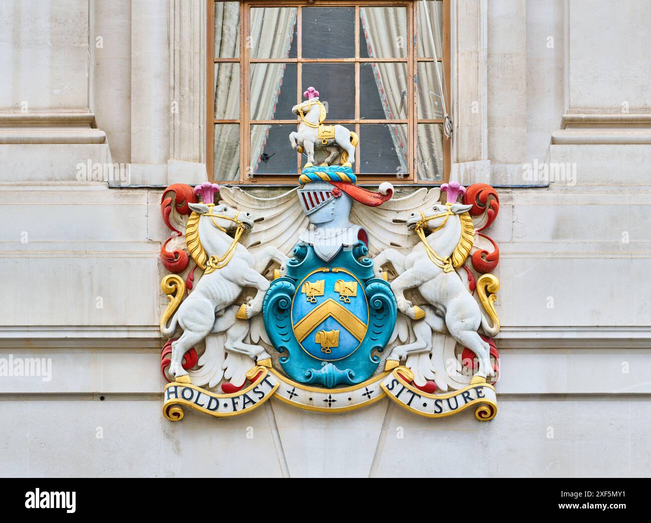 Emblem and motto of Saddlers Hall, London, England Stock Photo - Alamy