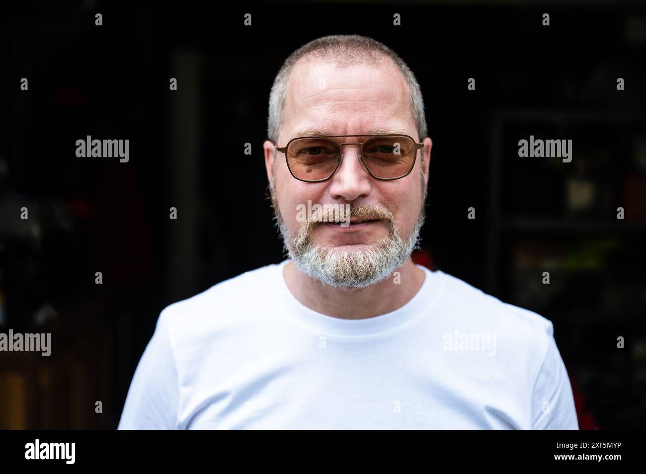 Casual portrait of a 48 yo white man wearing glasses, Borchtlombeek ...