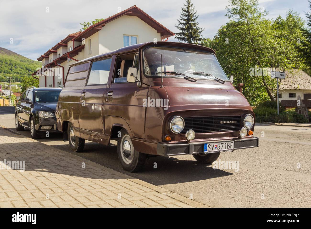 Skoda 1203 side front view Stock Photo - Alamy