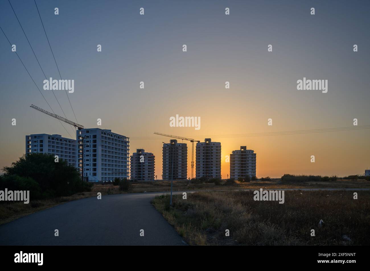 Urban sprawl concept：Building under construction Stock Photo - Alamy