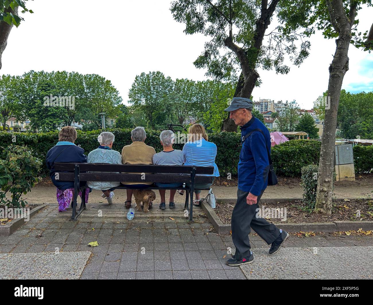 Joinville-le-Pont, France, Small Crowd Senior Adults, Sitting from ...